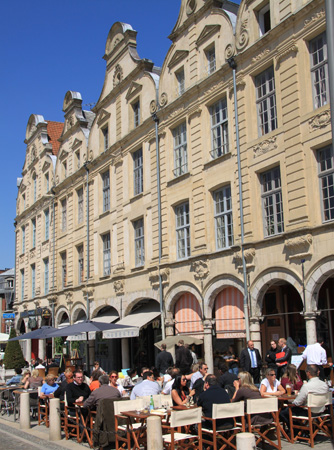 Que faire à Arras – Destination idéale pour un week-end français - Les ...