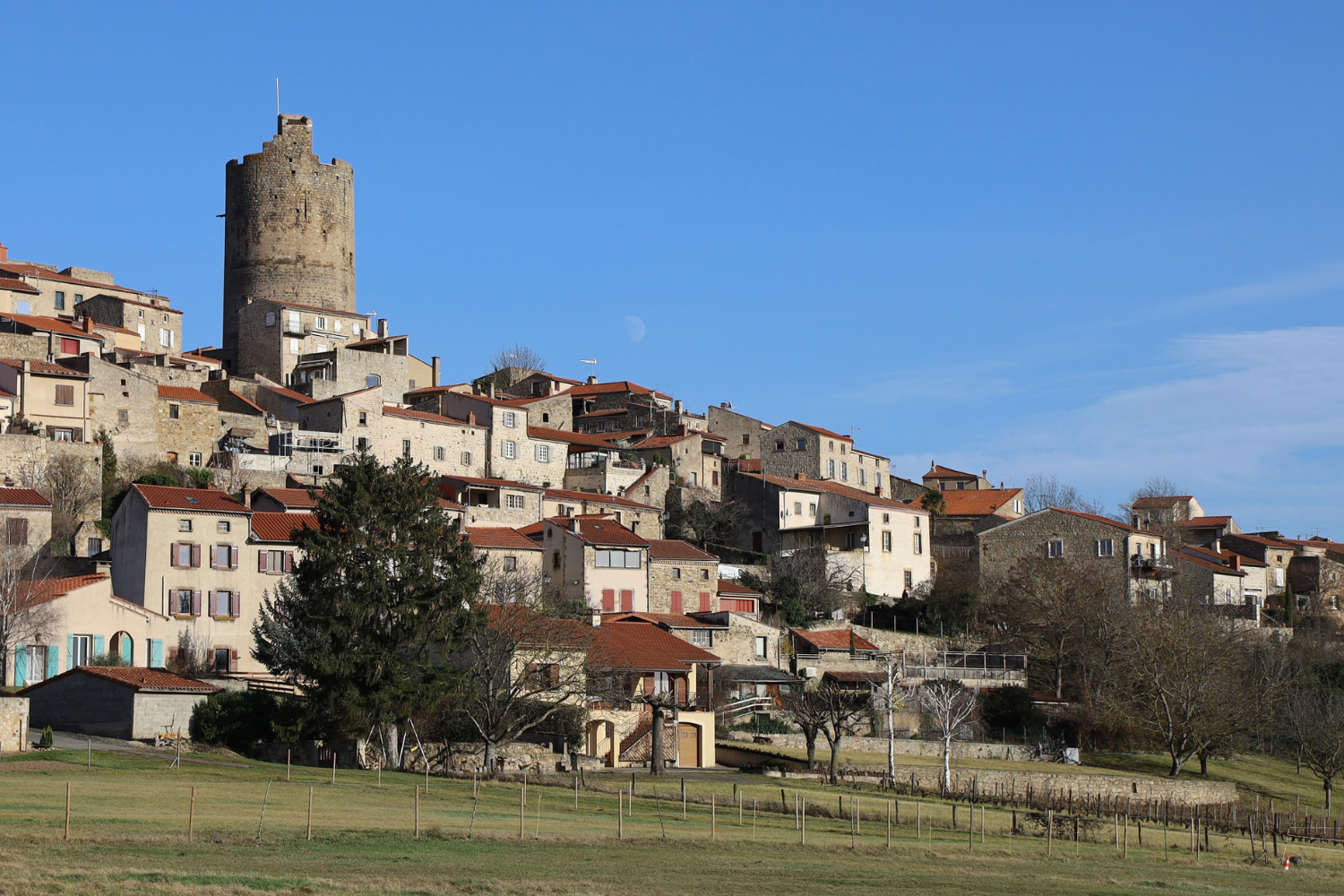 Les 12 villages à visiter absolument en Auvergne Rhône Alpes